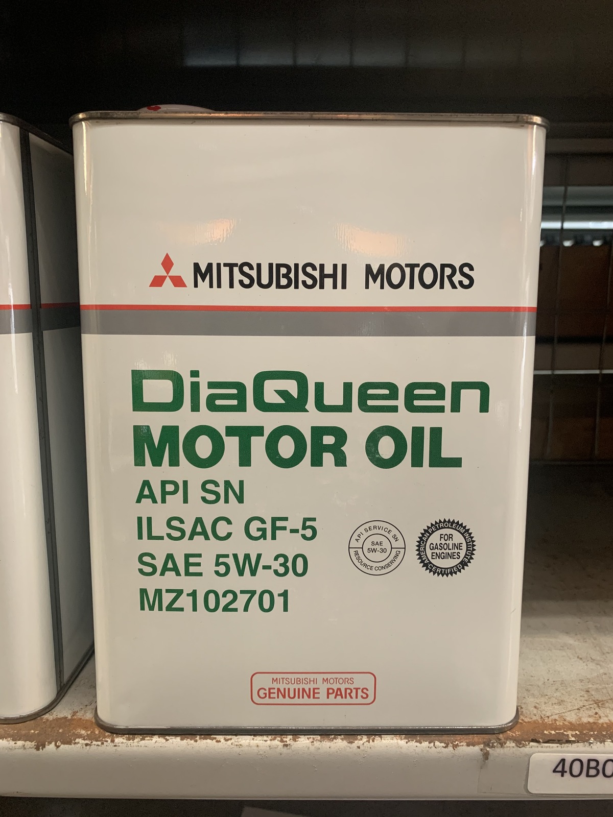Genuine Mitsubishi 5W-30 Engine Oil 4 Litres