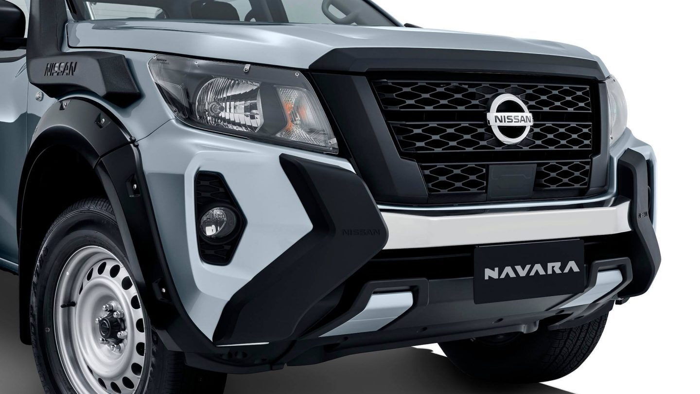 GUARD ASSY-FR BMPR, BLK, - Nissan